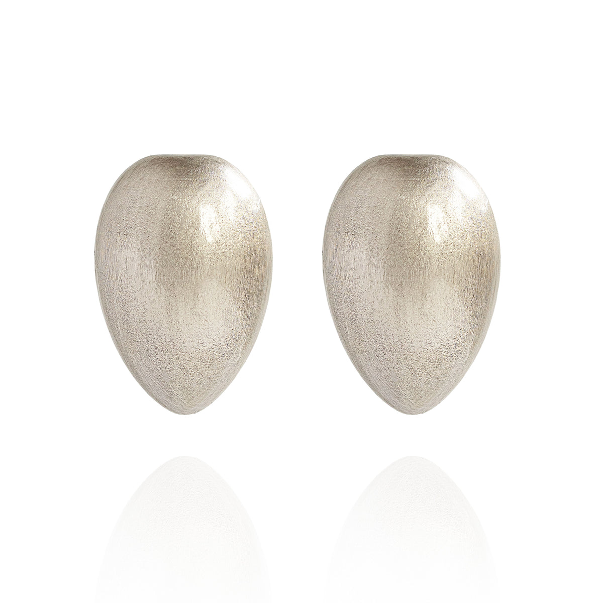 Juno Earrings in Platinum Glow – Saulė